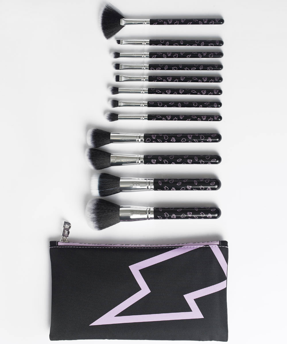 BEAUTY BAY Iconic 12 Piece Brush Set With Bag at BEAUTY BAY