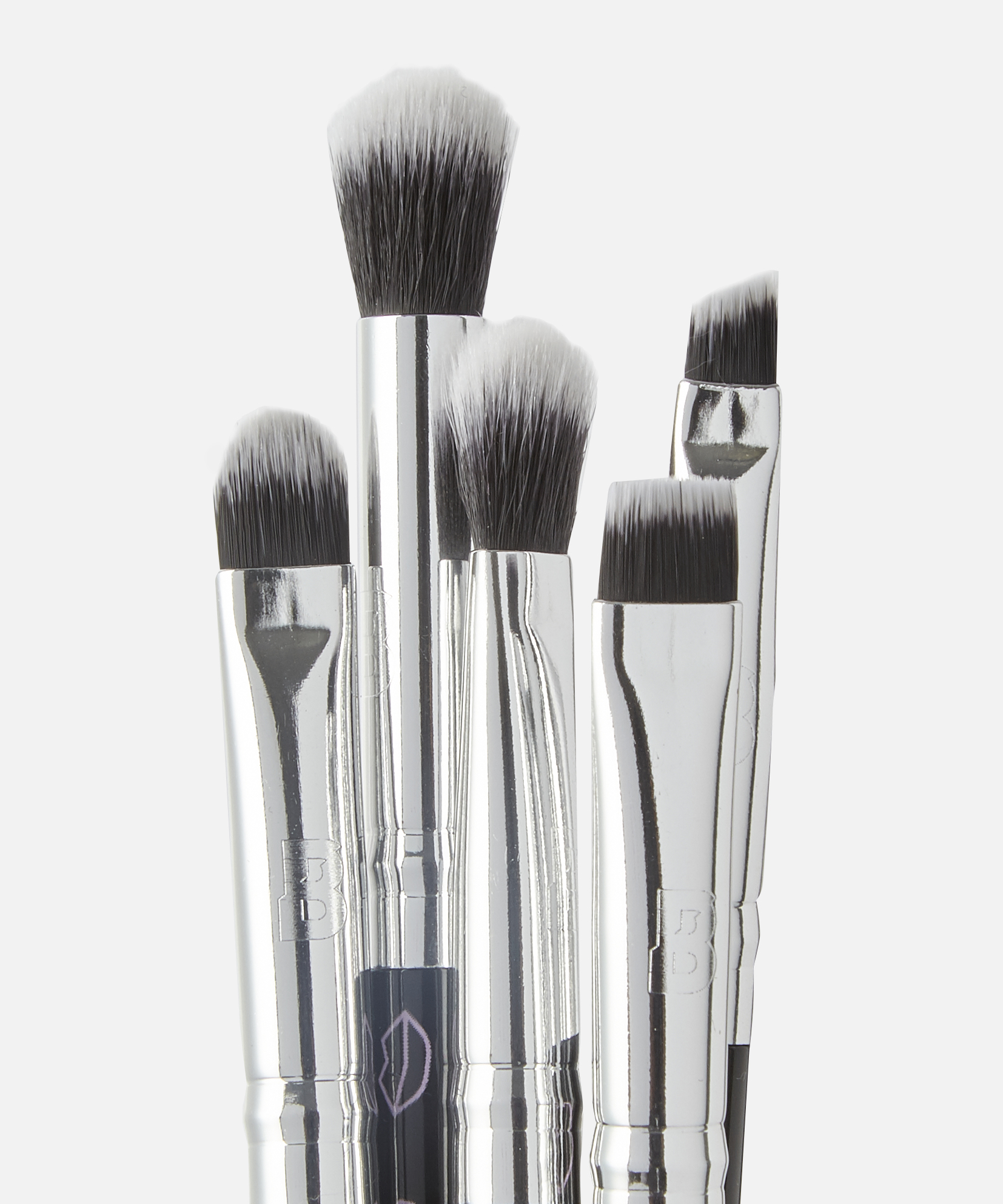 By BEAUTY BAY Iconic 12 Piece Brush Set With Bag at BEAUTY BAY