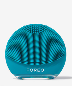 Foreo LUNA™ 4 Go Facial Cleansing Massager - Evergreen at BEAUTY BAY