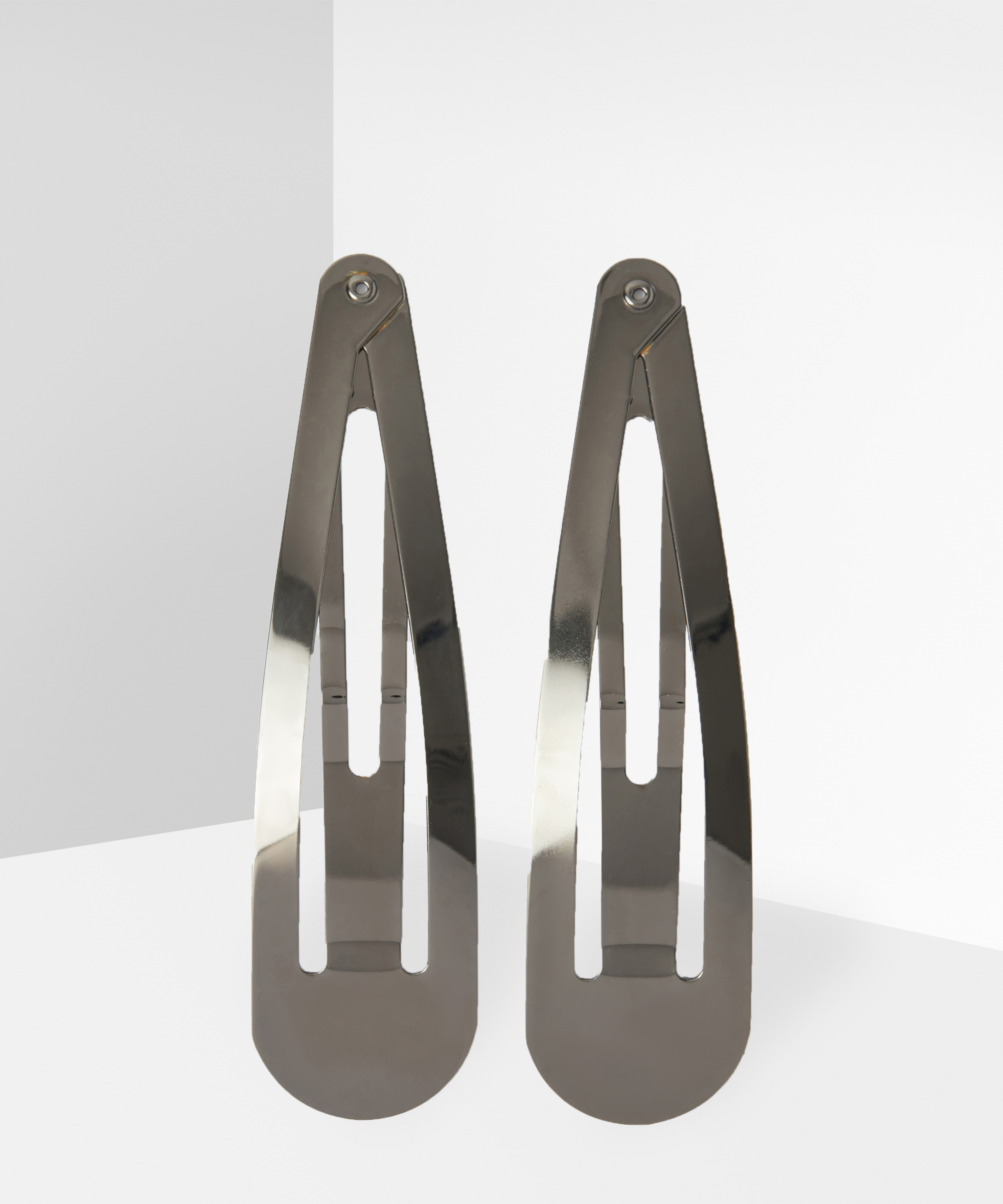 Kitsch XL Snap Clips at BEAUTY BAY