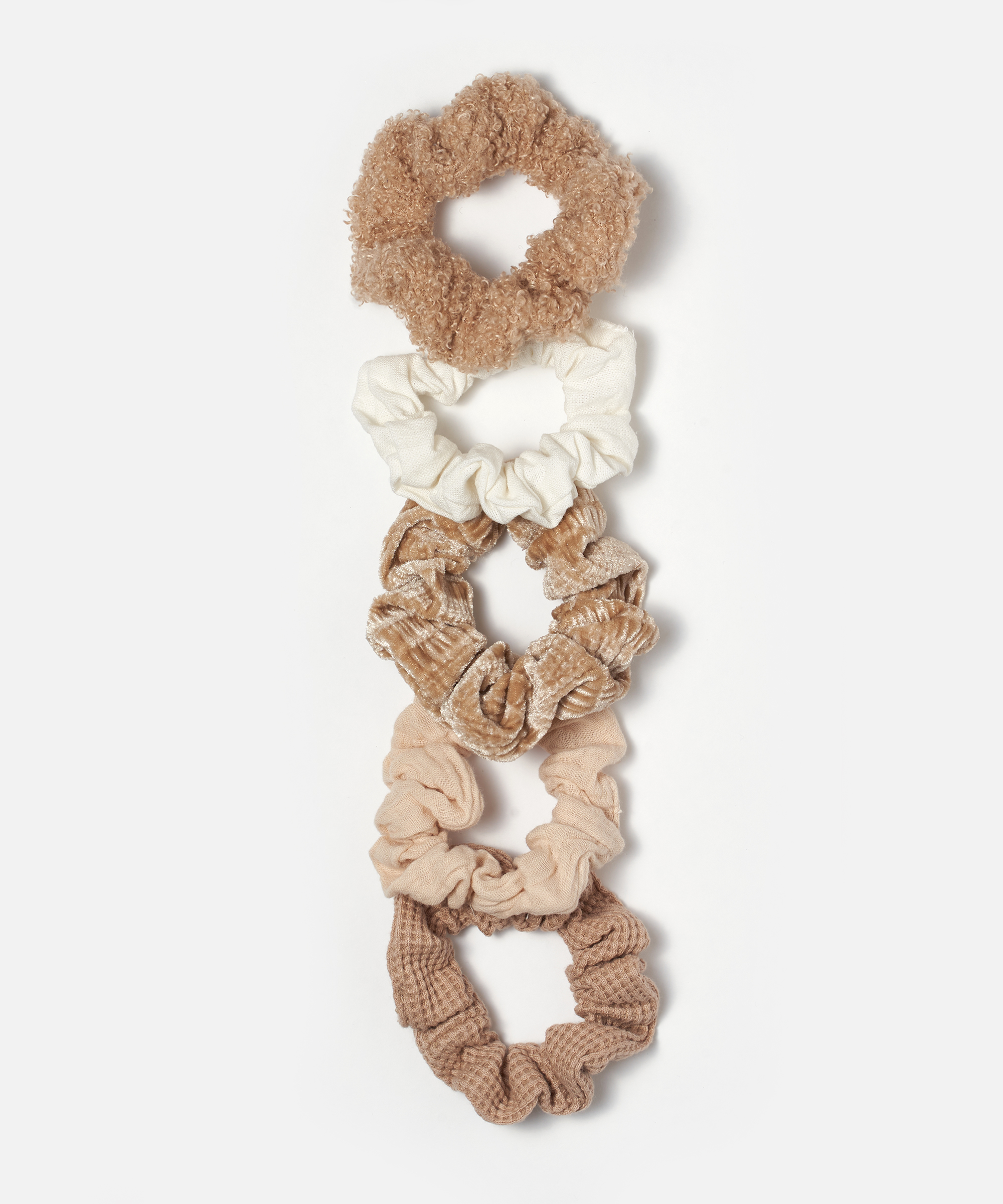 Kitsch Assorted Textured Scrunchies at BEAUTY BAY