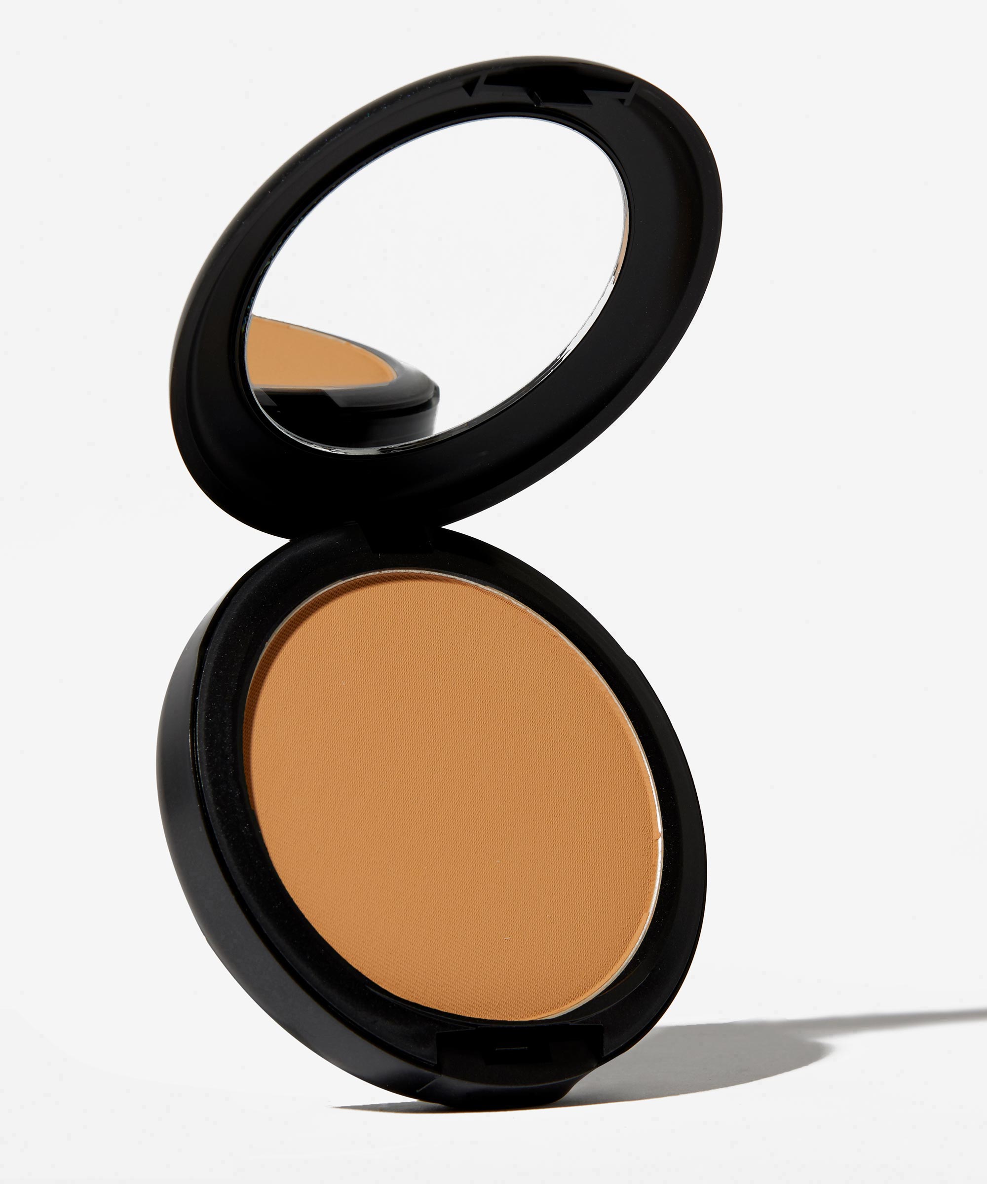 MAC Cosmetics Studio Fix Powder Plus Foundation - NC45 at BEAUTY BAY