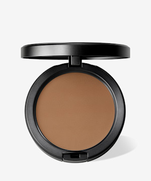 MAC Cosmetics Studio Fix Powder Plus Foundation - NC58 at BEAUTY BAY