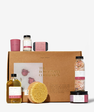 Soak Sunday The Rose Utopia Collection at BEAUTY BAY