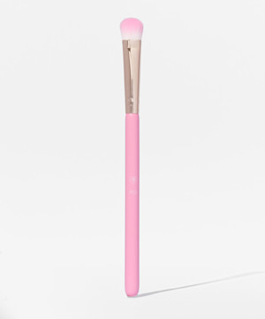 Trixie Cosmetics P-22 Large Packer Brush at BEAUTY BAY